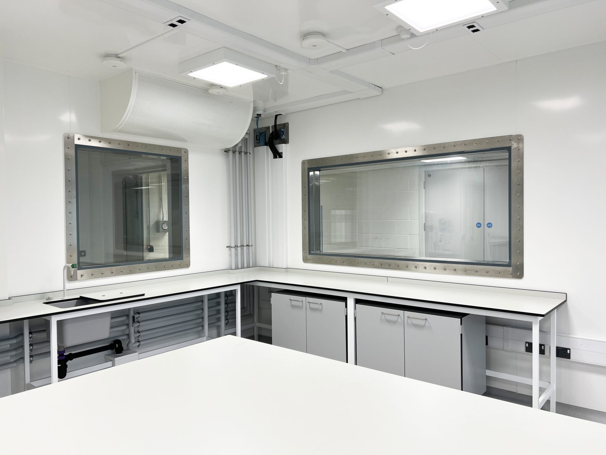 Vision Panels: Visibility Without Compromising Containment | PBSC Inc